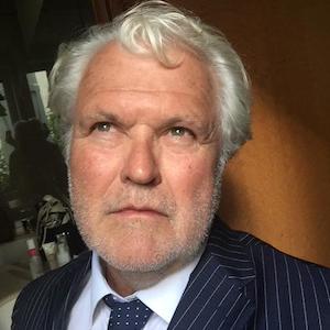 Biografía | Foro de Artes y Oficios